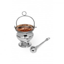 Utiliser l'eau bénite avec dévotion et humilité - objets religieux